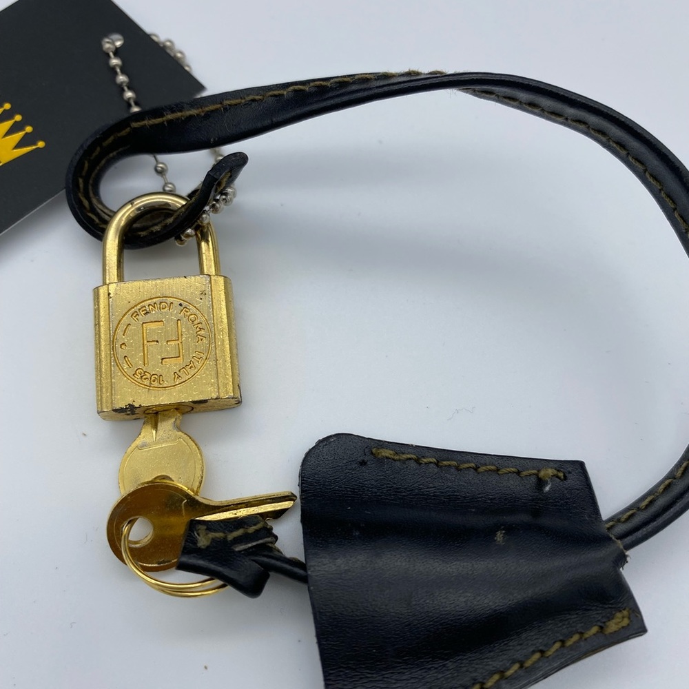 Fendi Gold Tone Lock And Keys Set - Gem
